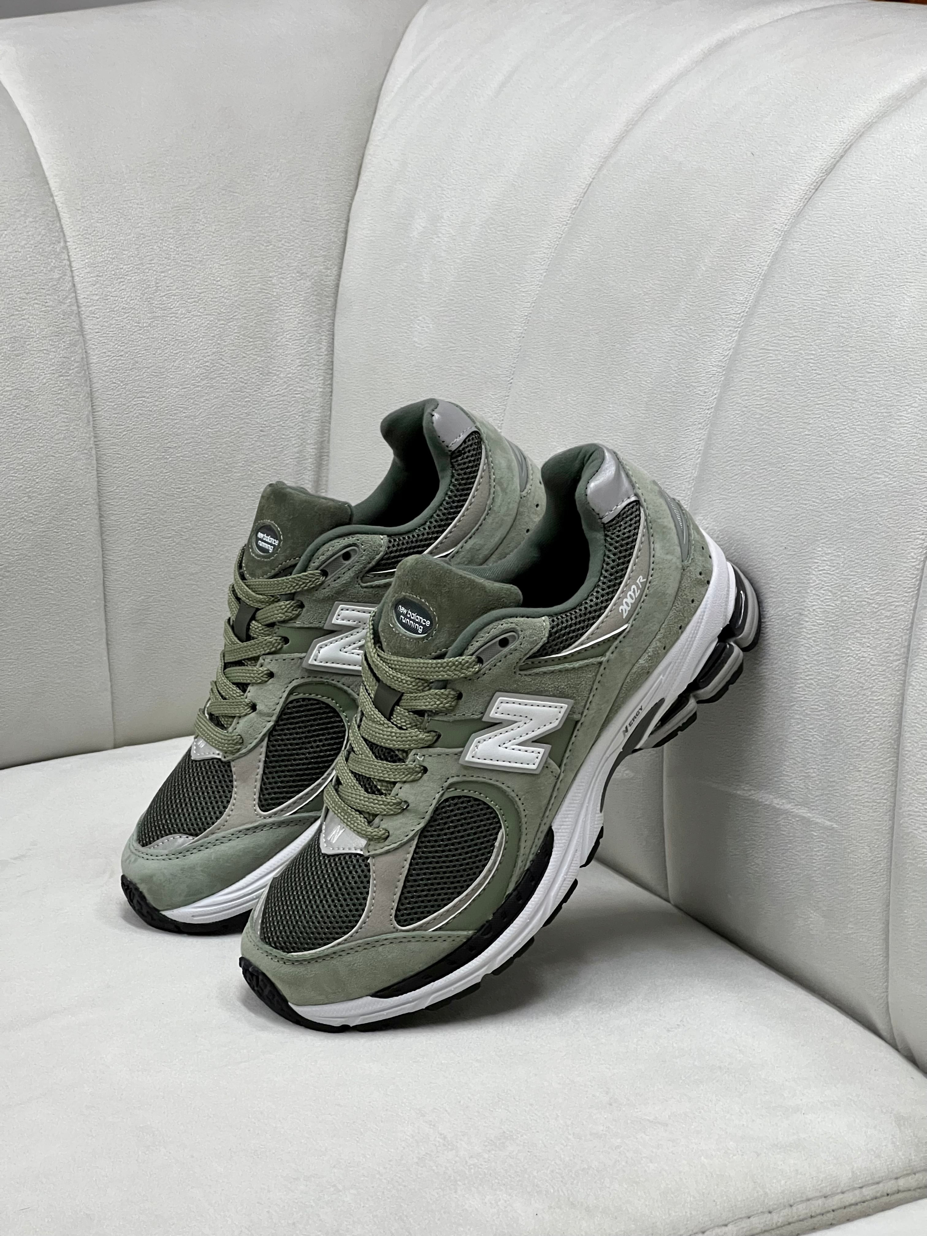 New Balance 2002R Norway Spruce – Gshoes